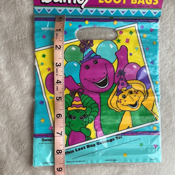 Unique Vintage | Other | Vintage Barney Loot Bag Party Favor Bags ...